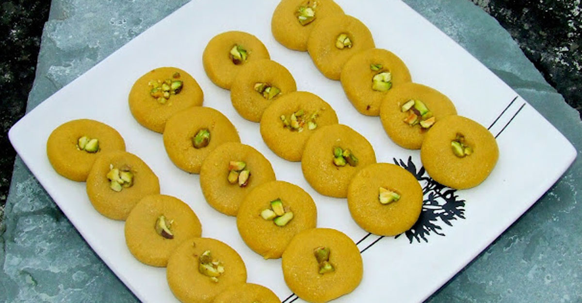 পাকা আমের ভাপা সন্দেশ