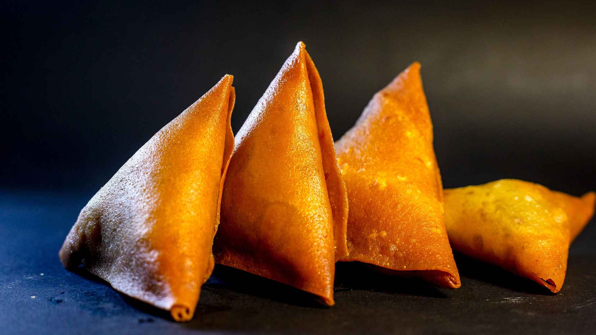 সমুচা খাওয়ার দিন আজ