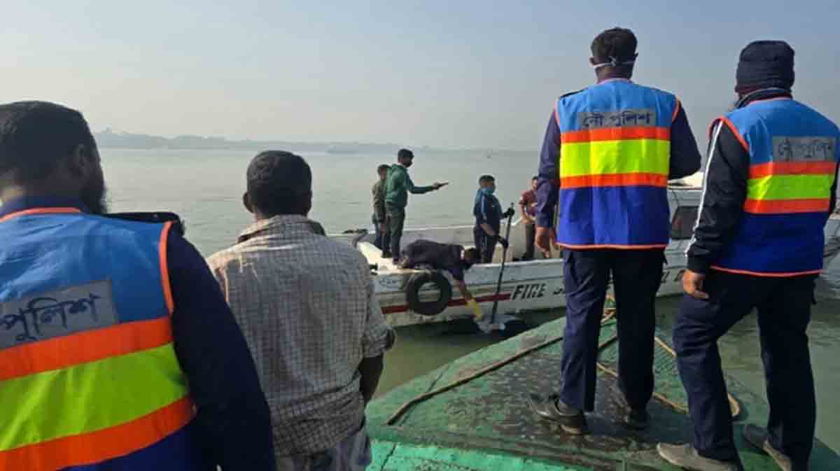 বাল্কহেড-স্পিডবোট সংঘর্ষে নিখোঁজ তিনজনের মরদেহ উদ্ধার